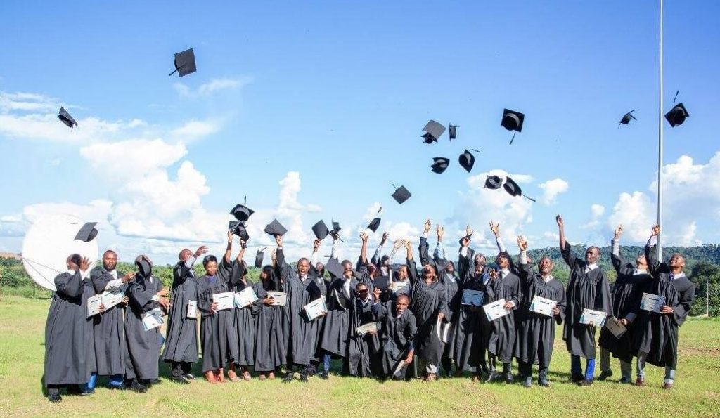 Réussir le pari de l’adéquation formation-emploi – Focus Groupe Media